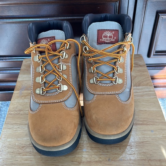 Timberland | Shoes | Sold Timberland Paint Scuff On The Back Of The ...